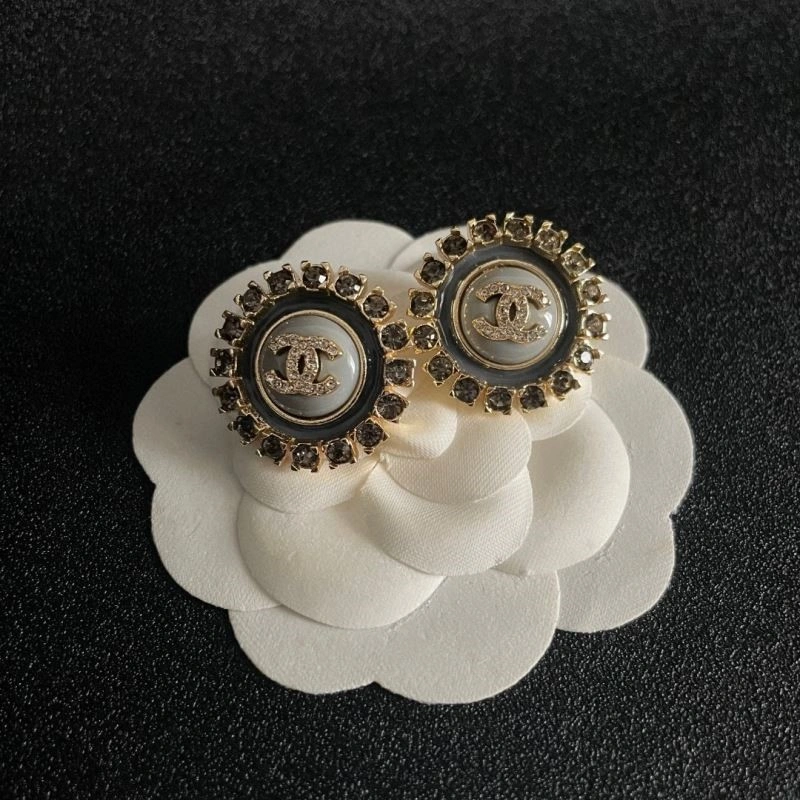 Top mirror Chanel Earrings