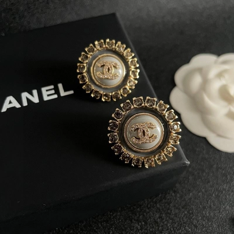 Top mirror Chanel Earrings