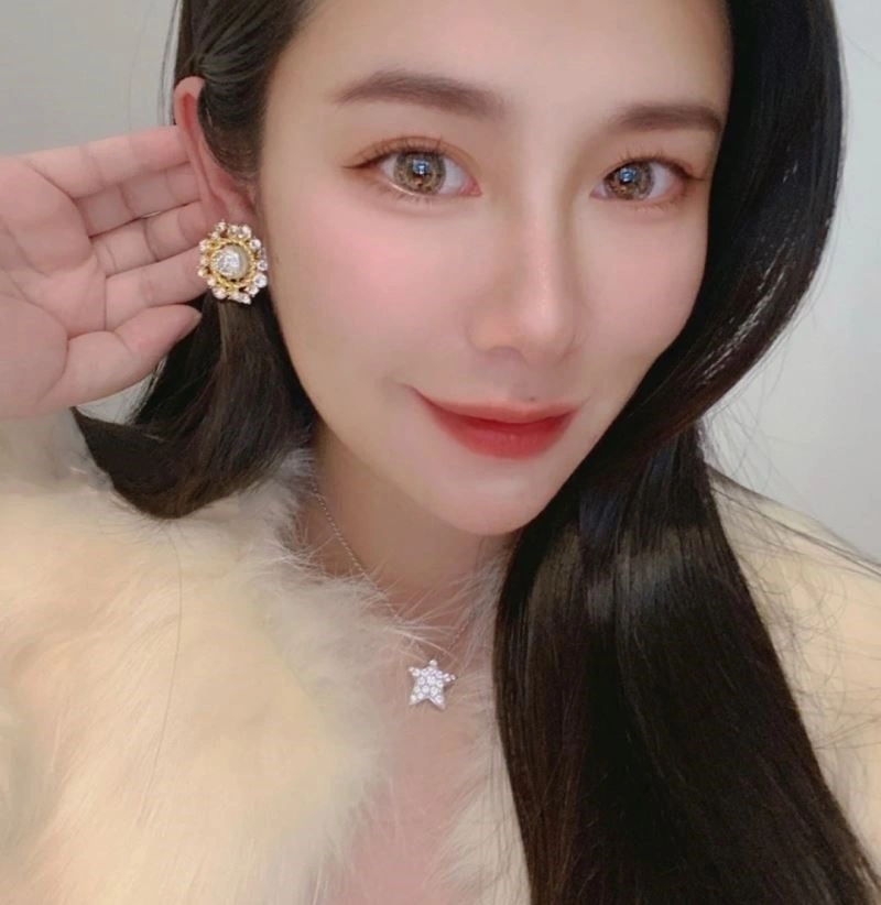 Low-cost Chanel Earrings