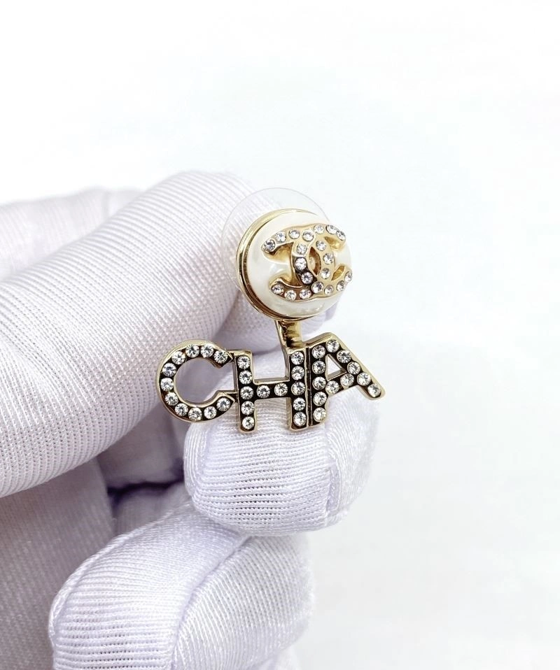 Top match Chanel Earrings