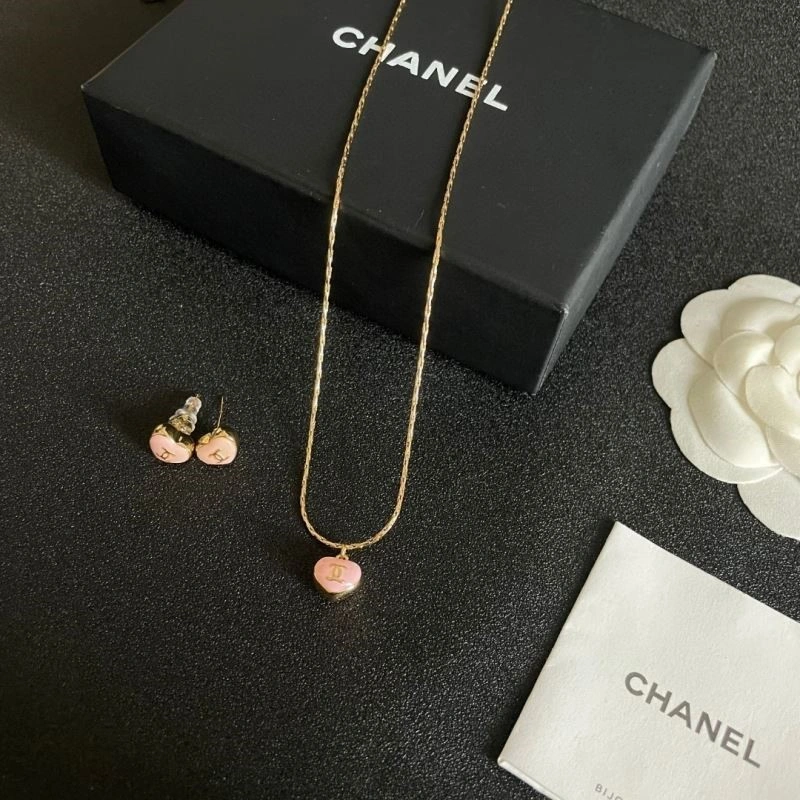 Low-cost Chanel Earrings