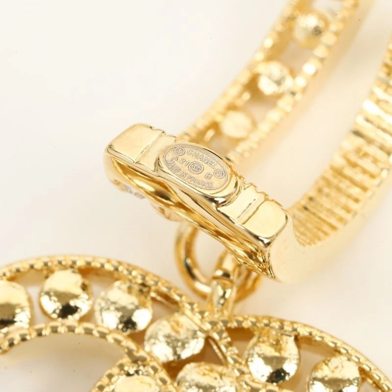 Top match Chanel Earrings