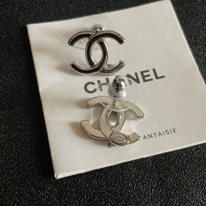Top match Chanel Earrings