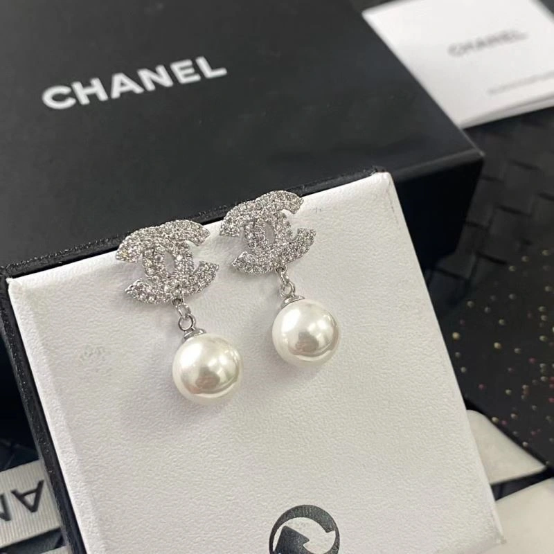 High accuracy Chanel Earrings