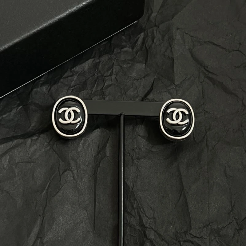 Top mirror Chanel Earrings