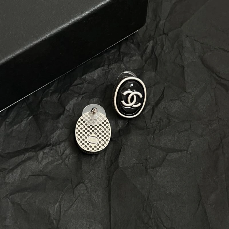 Top mirror Chanel Earrings