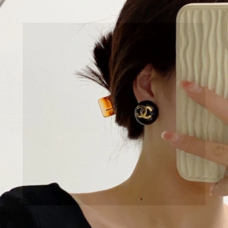 Low-cost Chanel Earrings