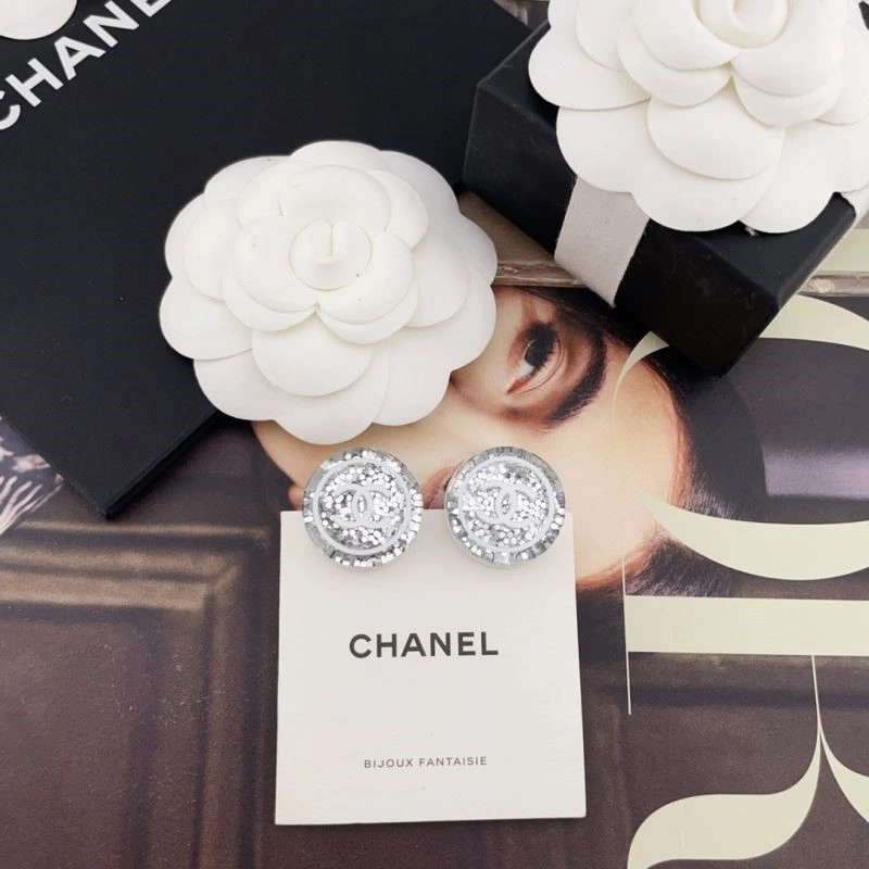 Top match Chanel Earrings