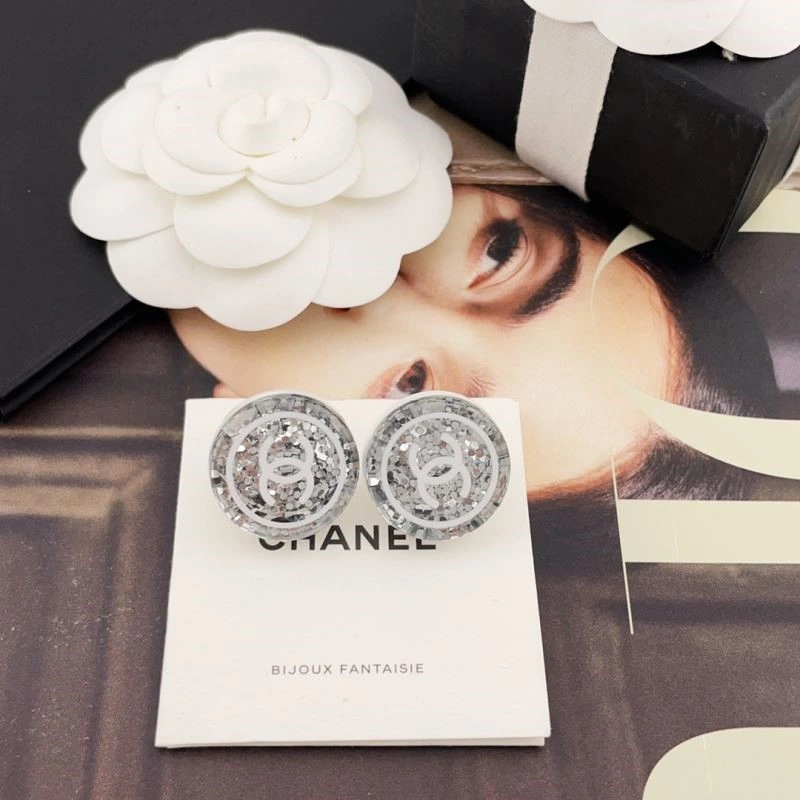 Top match Chanel Earrings