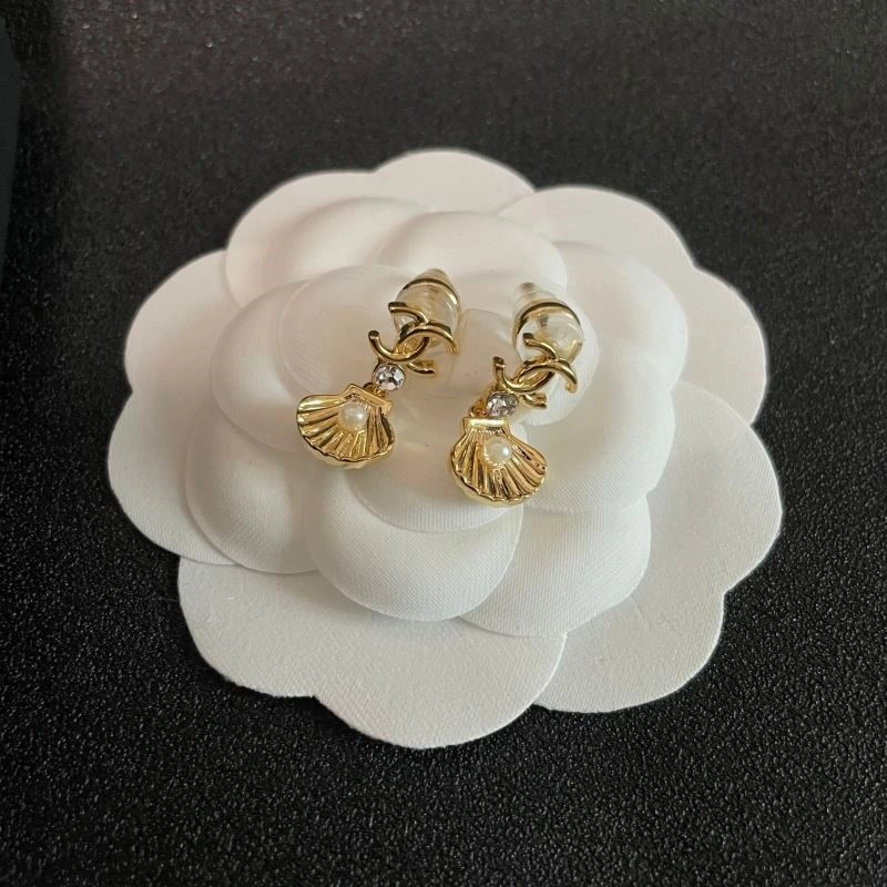 Top match Chanel Earrings