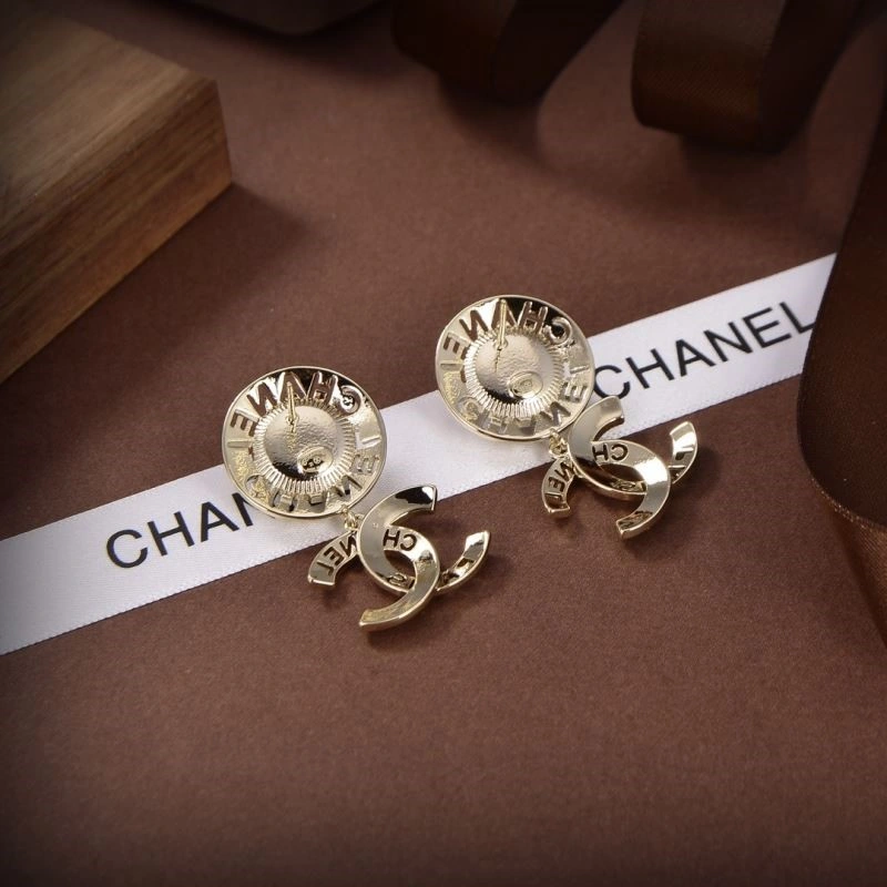 Top match Chanel Earrings