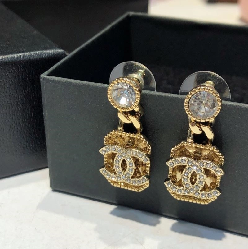 Top mirror Chanel Earrings
