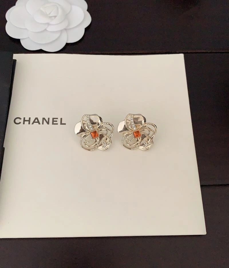 Top match Chanel Earrings