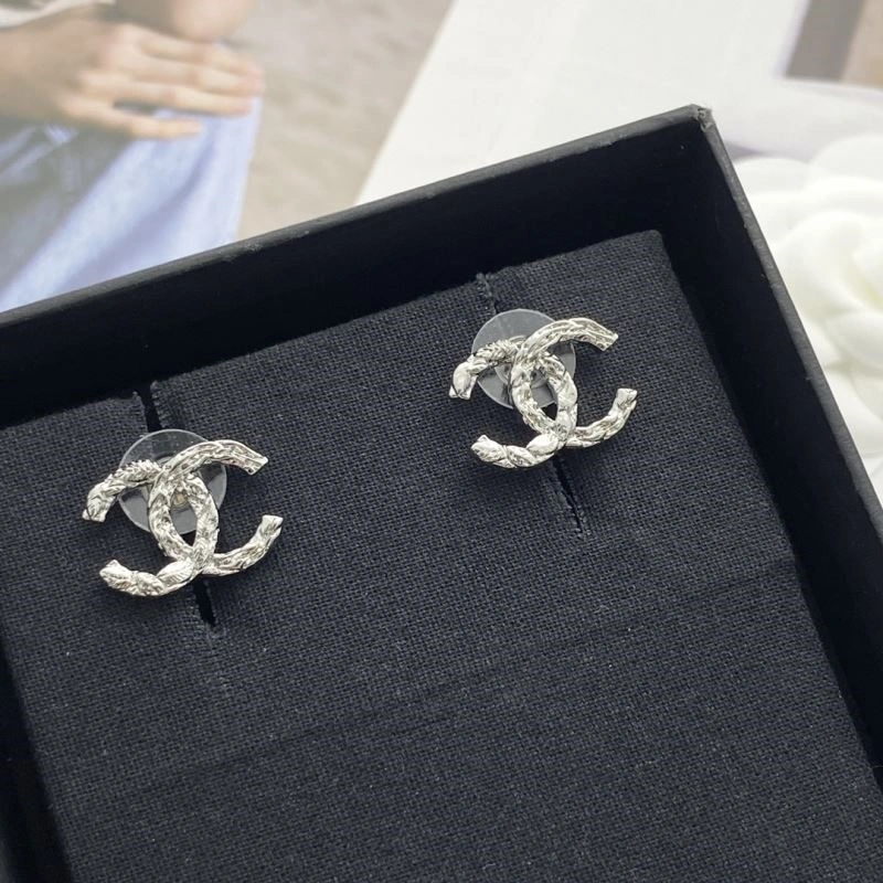 Top mirror Chanel Earrings