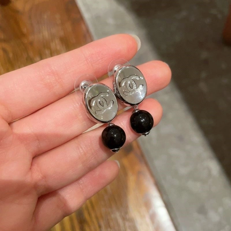 Accurate model Chanel Earrings