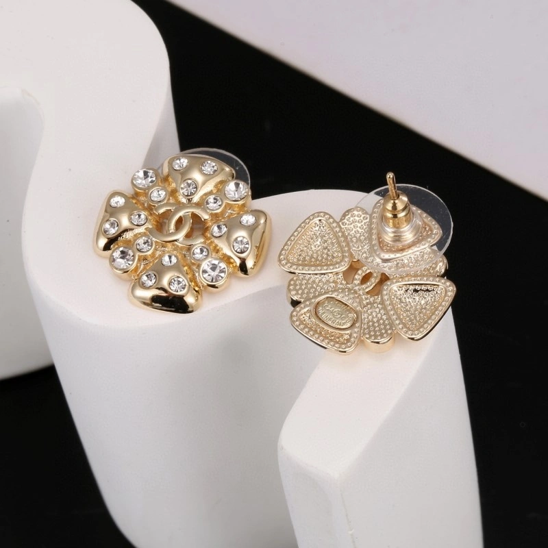 Top mirror Chanel Earrings