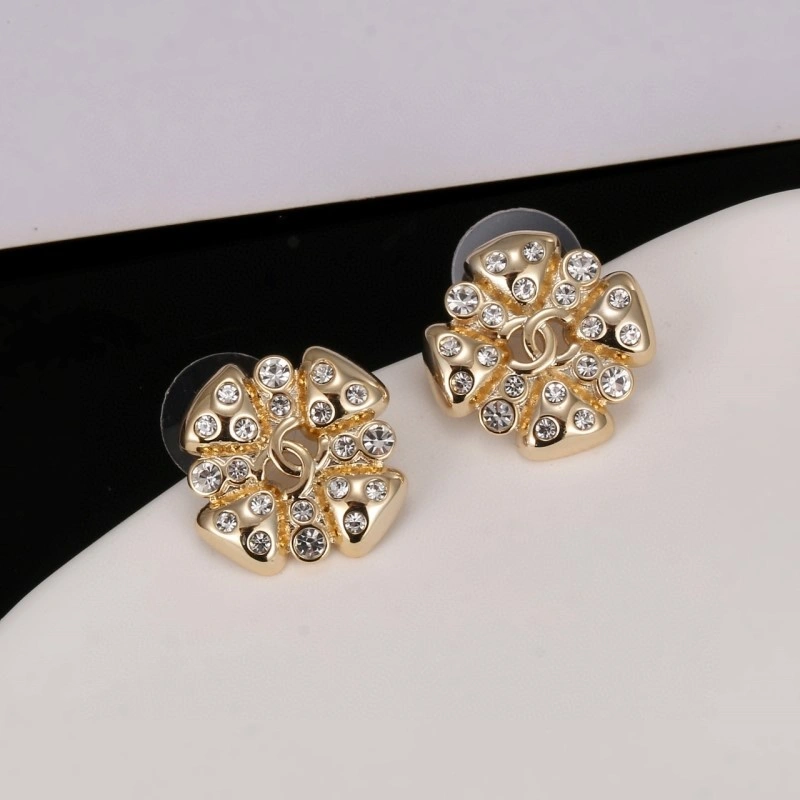 Top mirror Chanel Earrings