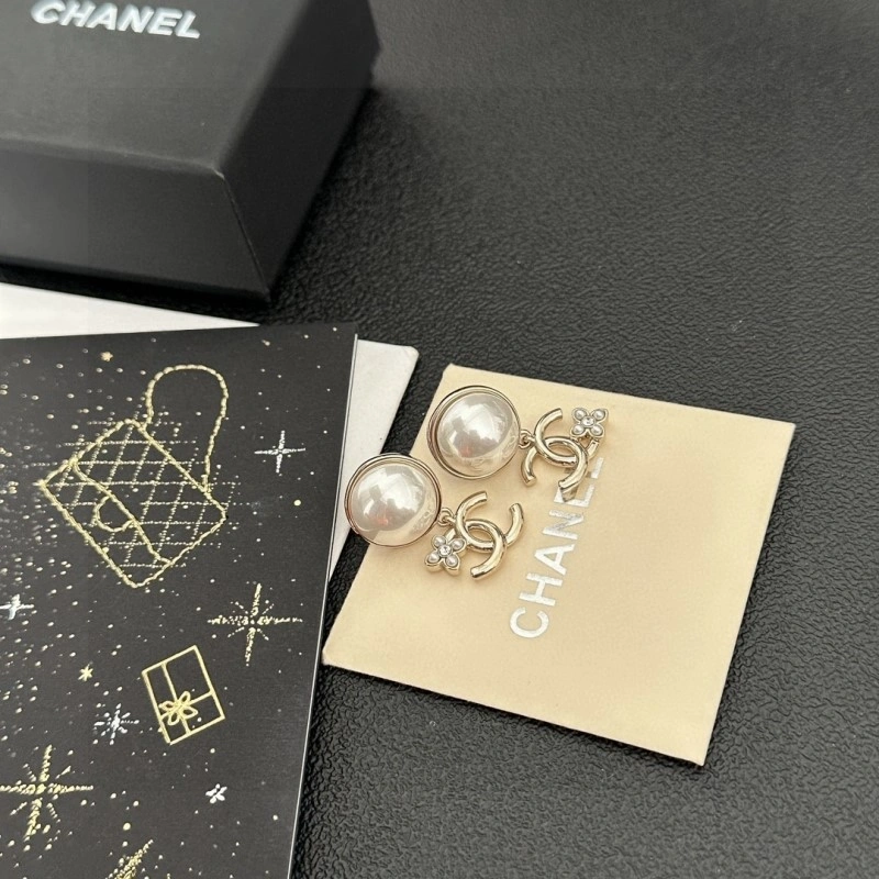 High accuracy Chanel Earrings