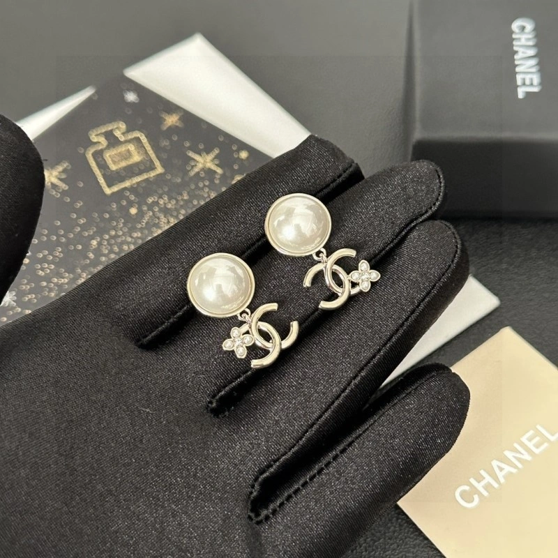 High accuracy Chanel Earrings
