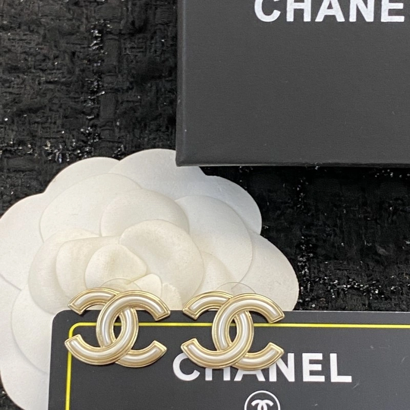 High accuracy Chanel Earrings