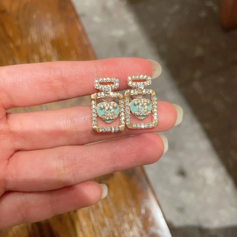 Accurate model Chanel Earrings