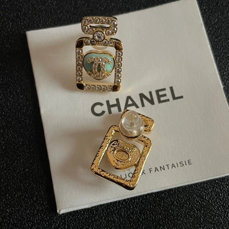 Accurate model Chanel Earrings
