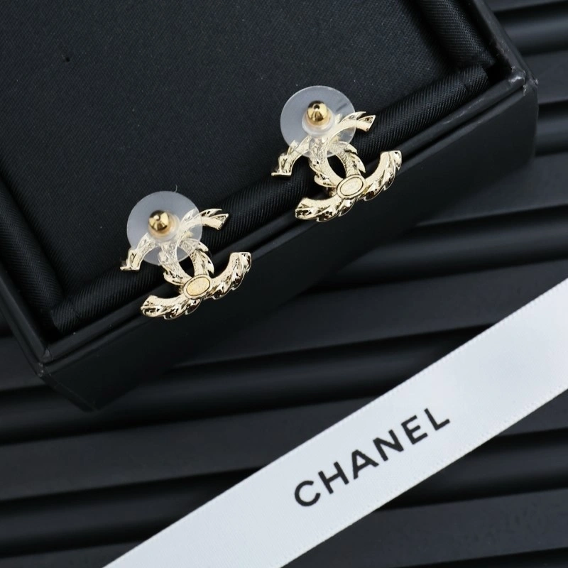 Top mirror Chanel Earrings