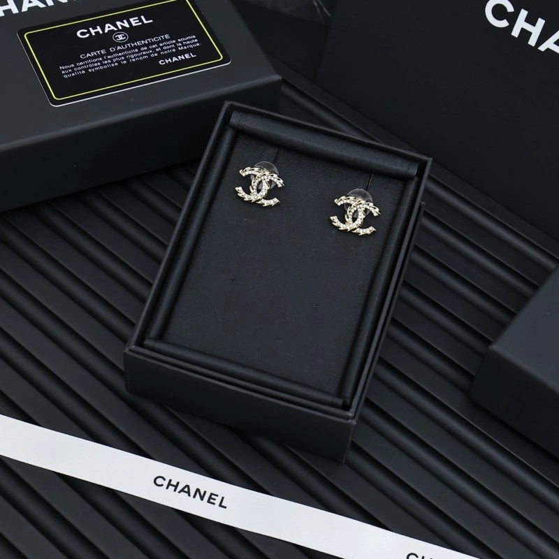Top mirror Chanel Earrings