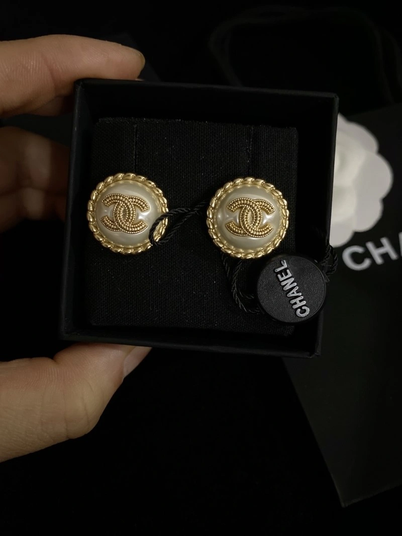 High fidelity Chanel Earrings