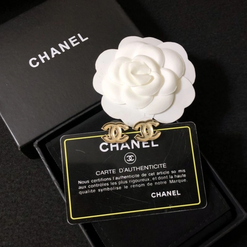 Top match Chanel Earrings