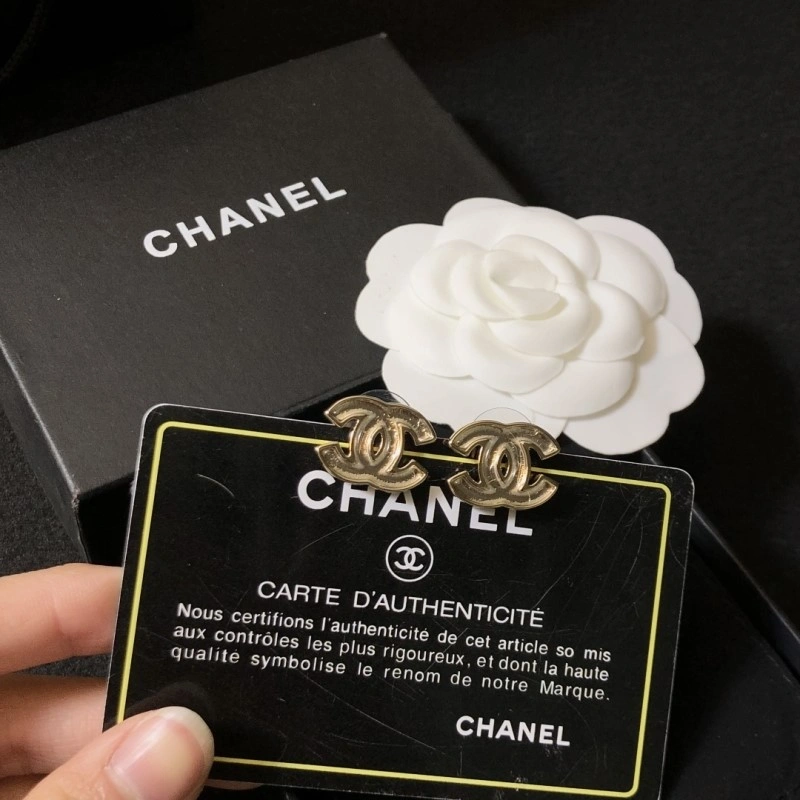 Top match Chanel Earrings