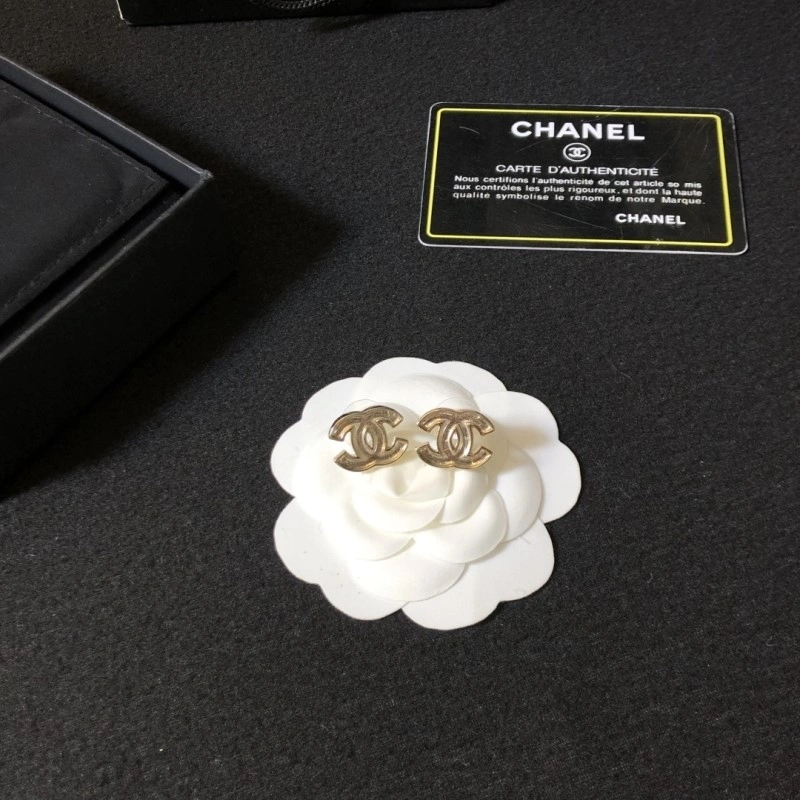 Top match Chanel Earrings