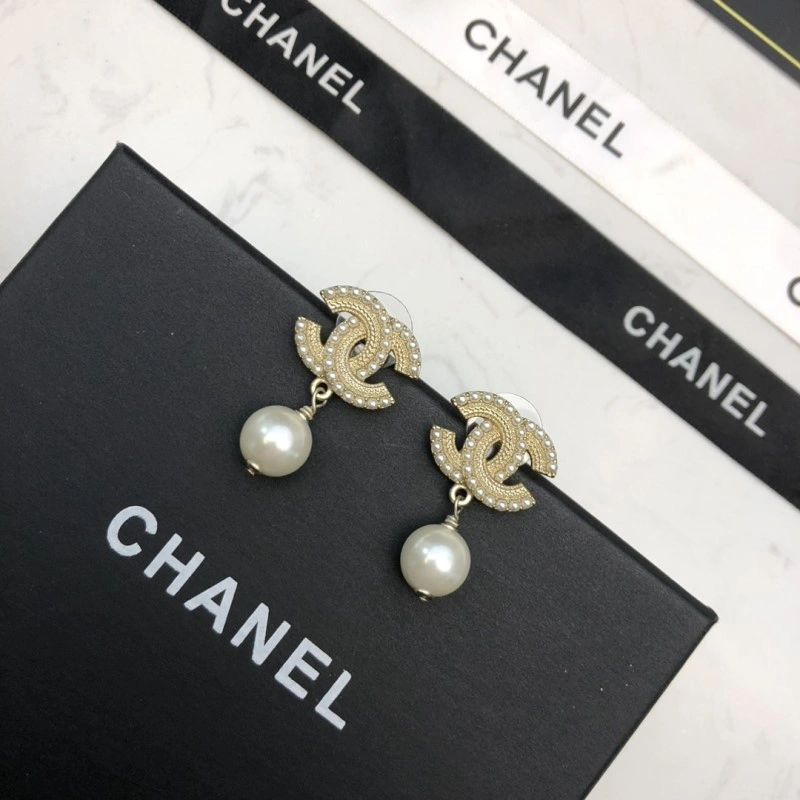 Top match Chanel Earrings