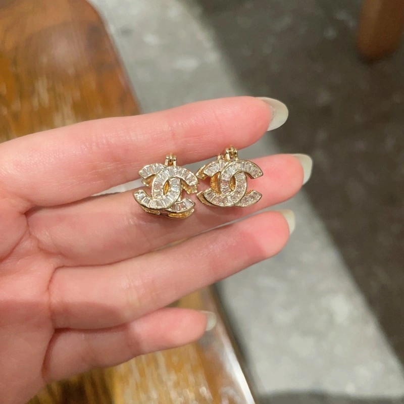 Top match Chanel Earrings