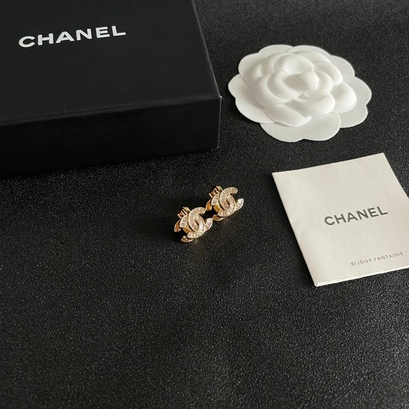Top match Chanel Earrings