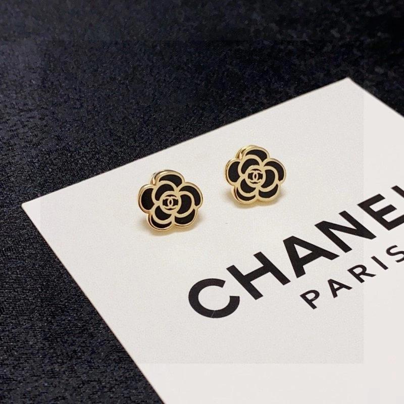 Top match Chanel Earrings