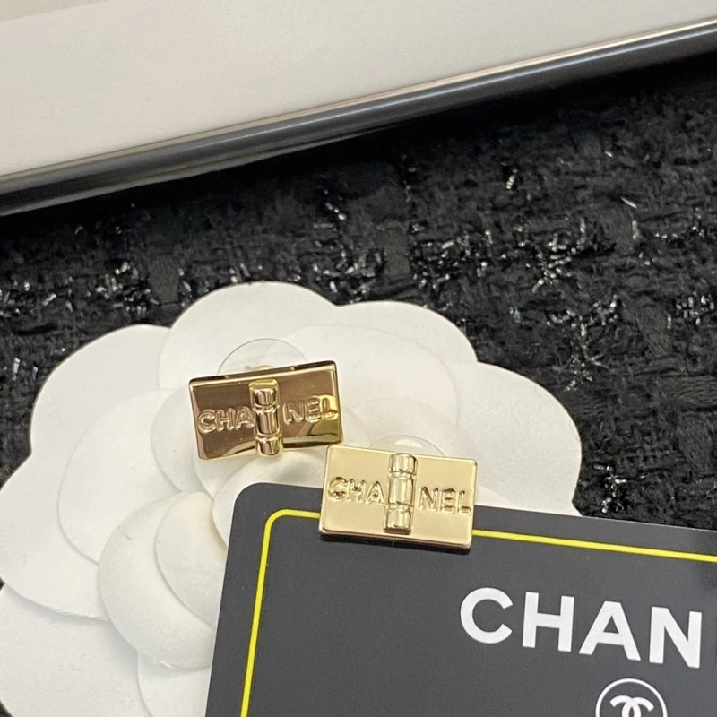 Top match Chanel Earrings