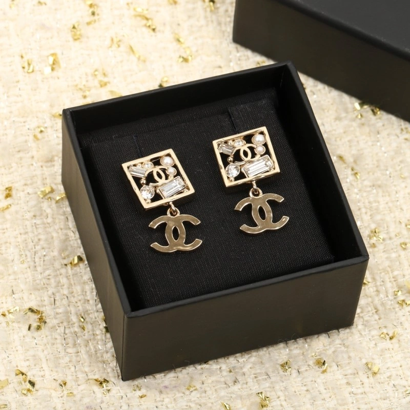 High accuracy Chanel Earrings