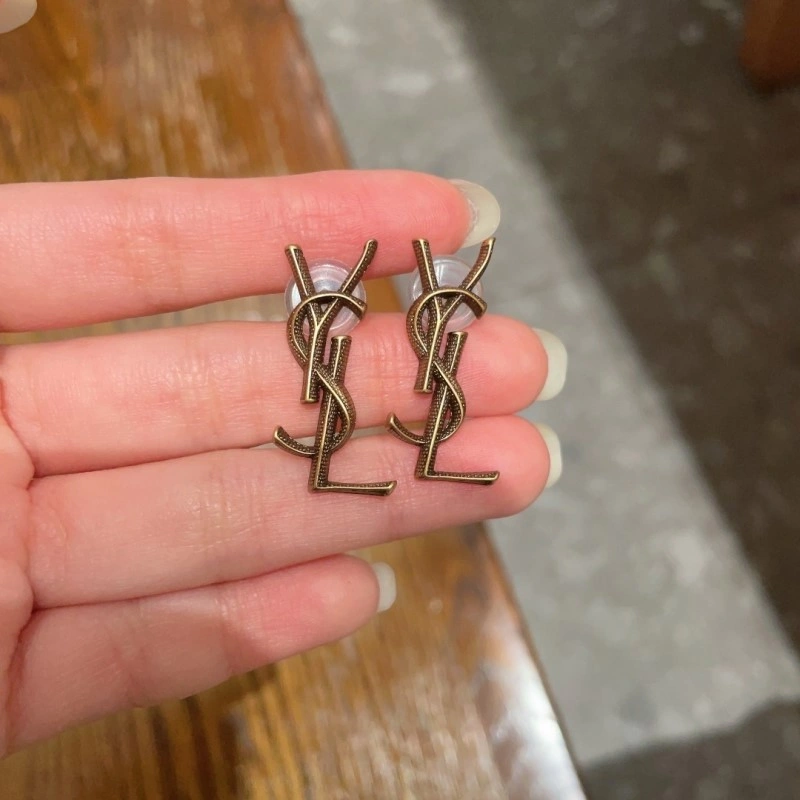 High fidelity Chanel Earrings