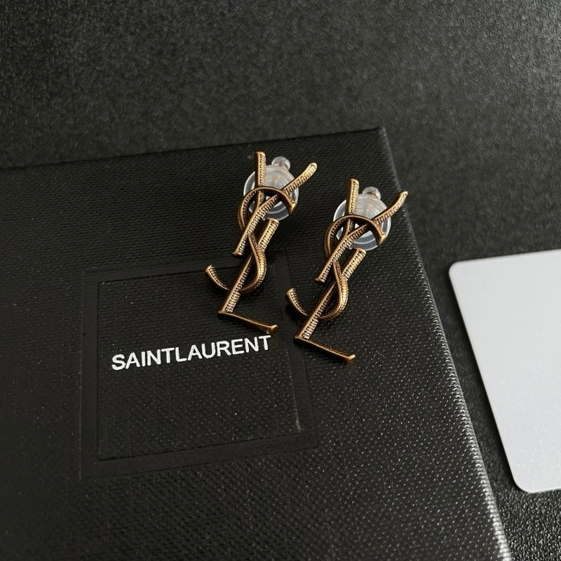High fidelity Chanel Earrings