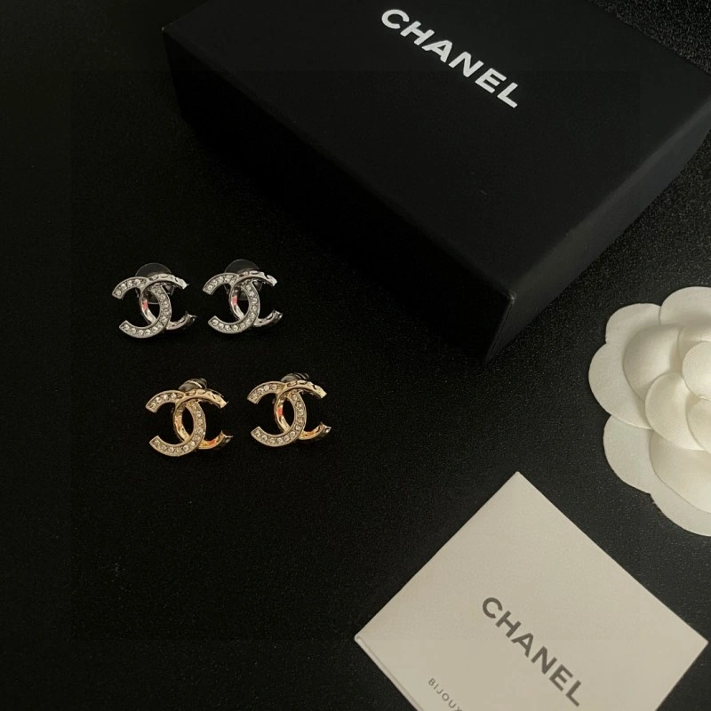 Top match Chanel Earrings