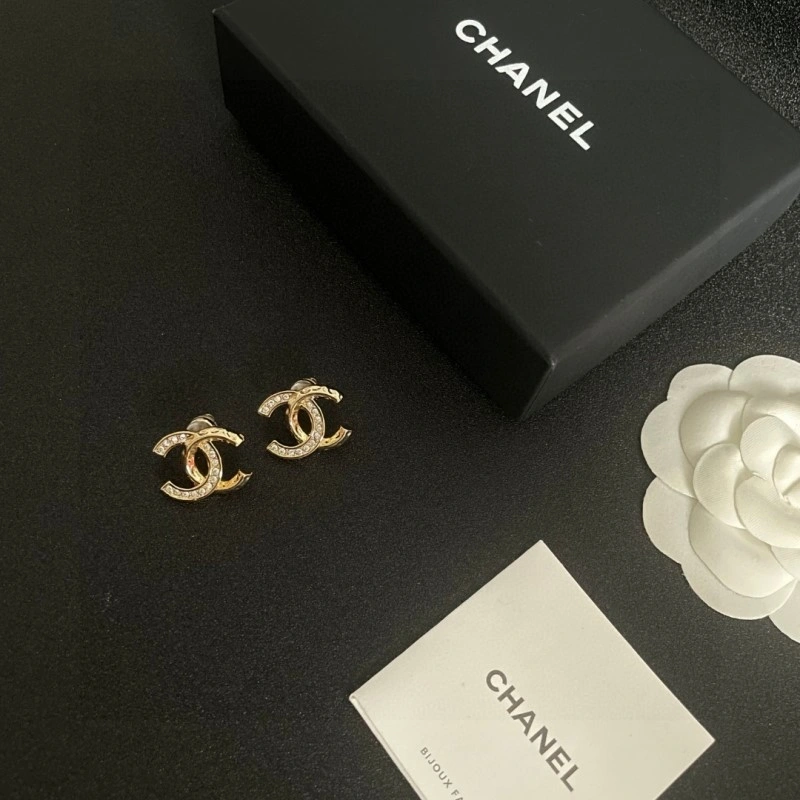 Top match Chanel Earrings