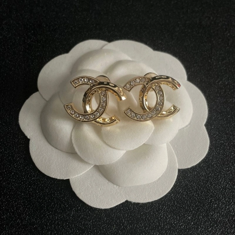 Top match Chanel Earrings