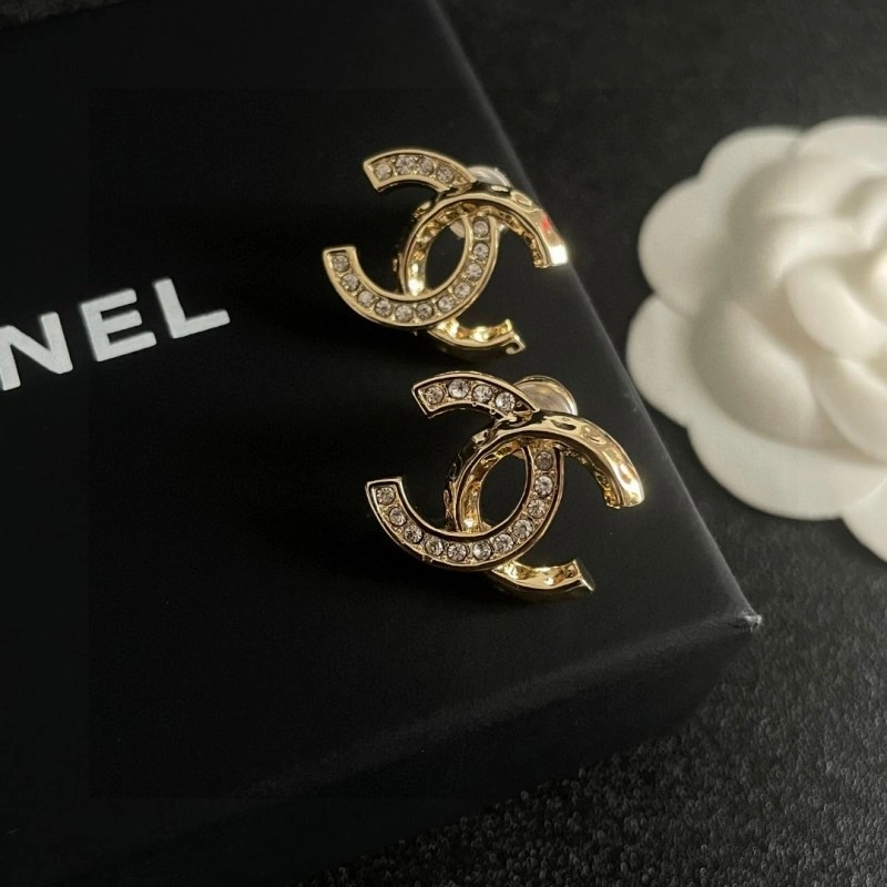 Top match Chanel Earrings