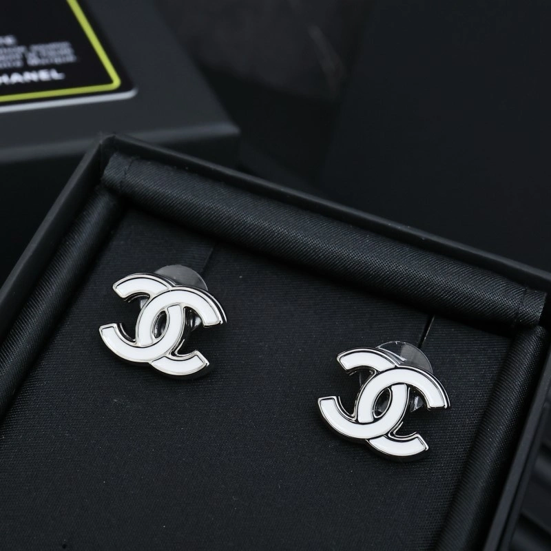 Top match Chanel Earrings