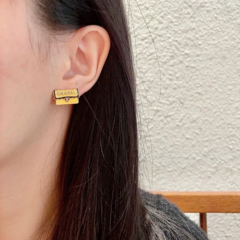 Top match Chanel Earrings