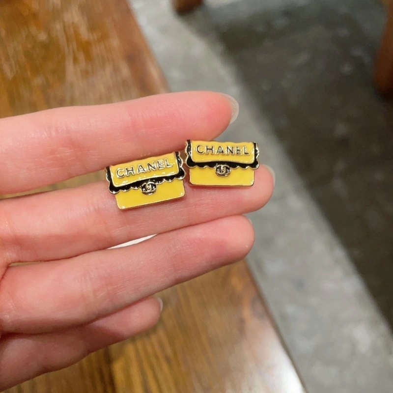 Top match Chanel Earrings