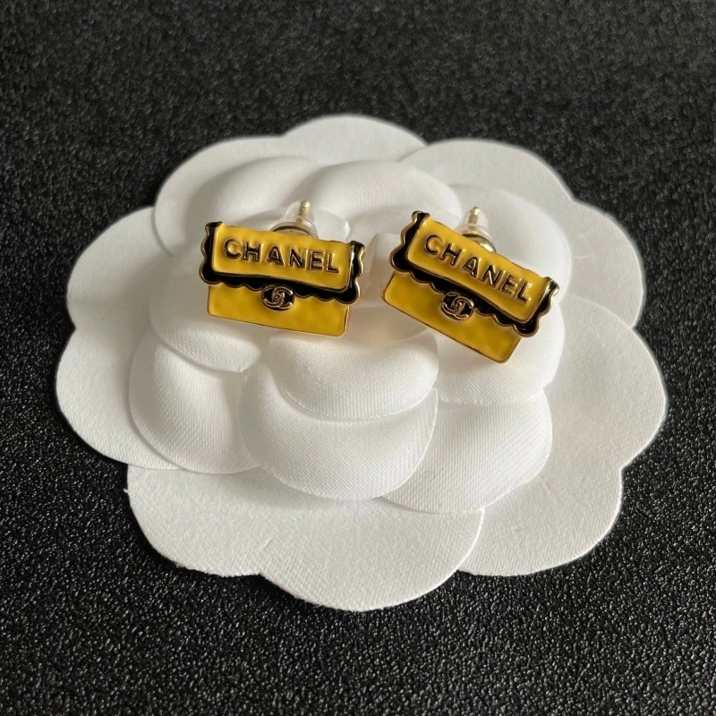 Top match Chanel Earrings