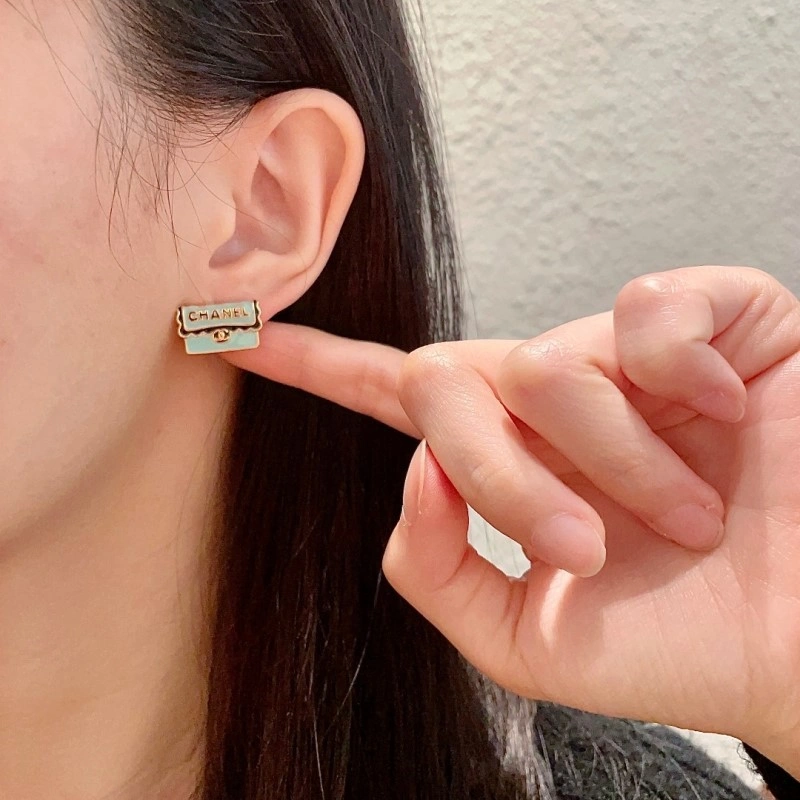 Accurate model Chanel Earrings