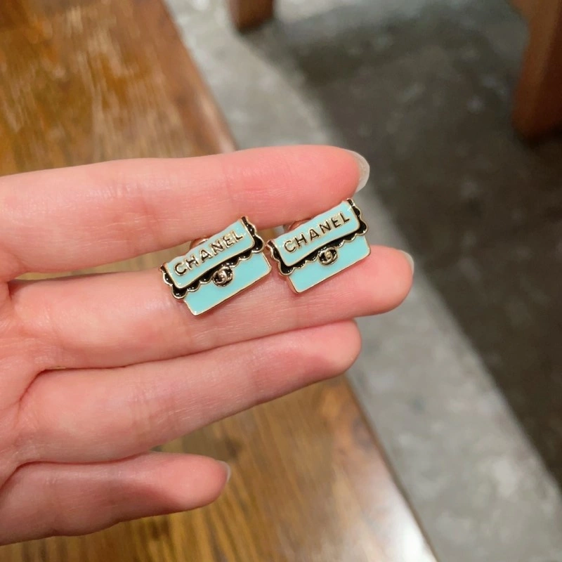 Accurate model Chanel Earrings